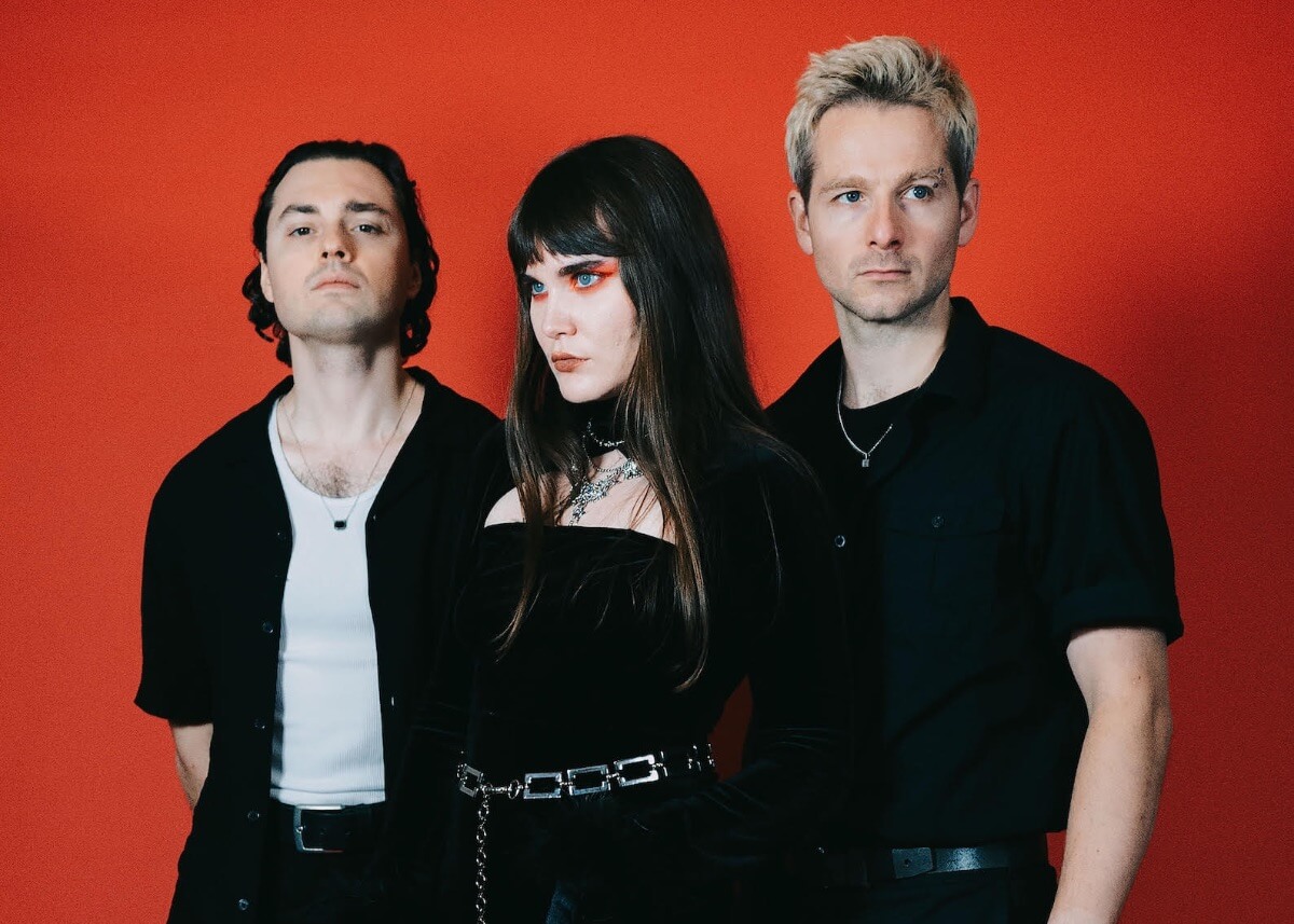 Interview with Jess Allanic (Calva Louise) - FemMetal - Goddesses of ...